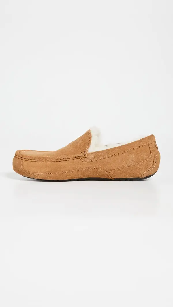 UGG Ascot Slippers - Chestnut