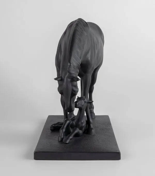 LLADRO Mare And Foal Figurine