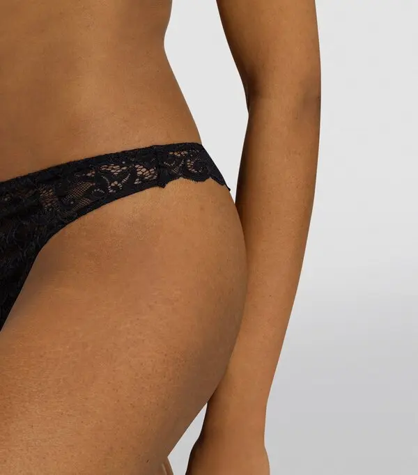 Hanro Moments Thong - Black