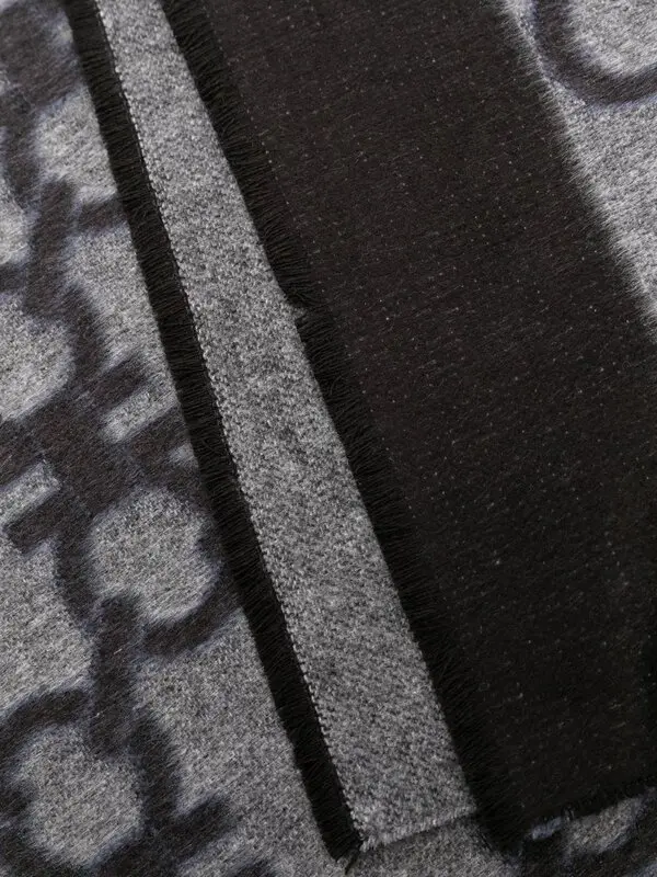 FERRAGAMO Gancini Jacquard Scarf - Grey