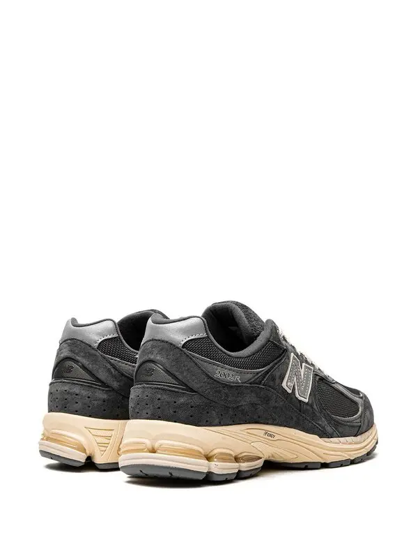 NEW BALANCE 2002r Low-top Sneakers - Grey