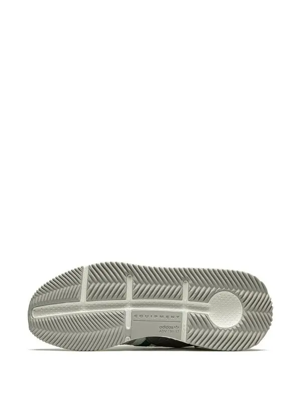 Adidas Qt Cushion Adv North America Sneakers