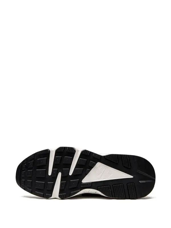 Nike Air Huarache Light Sneakers