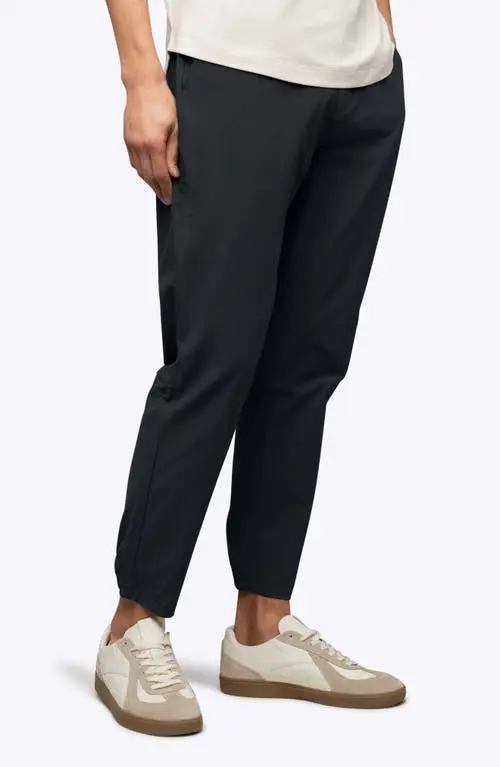 CUTS Ao Slim Fit Performance Joggers - Obsidian