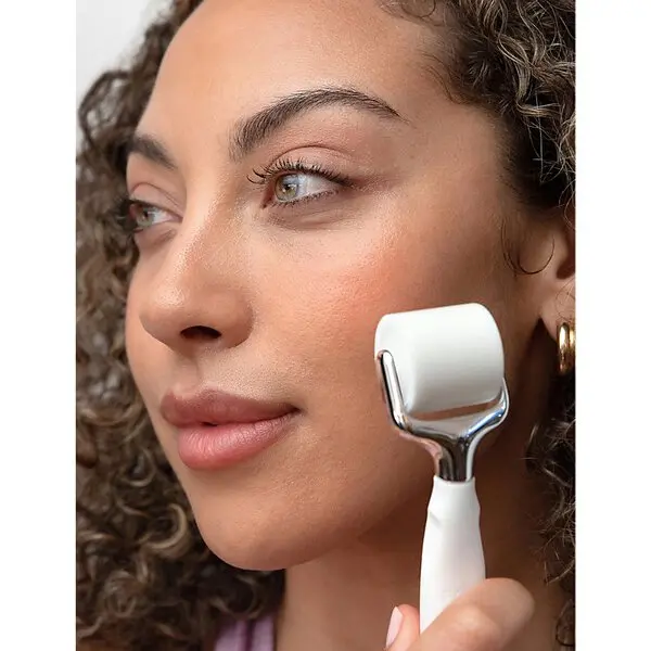 FACE GYM Brightening Active Roller Microneedling Tool