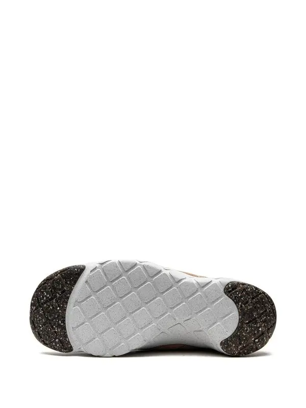 Nike Moc 3.5 Hemp Sneakers