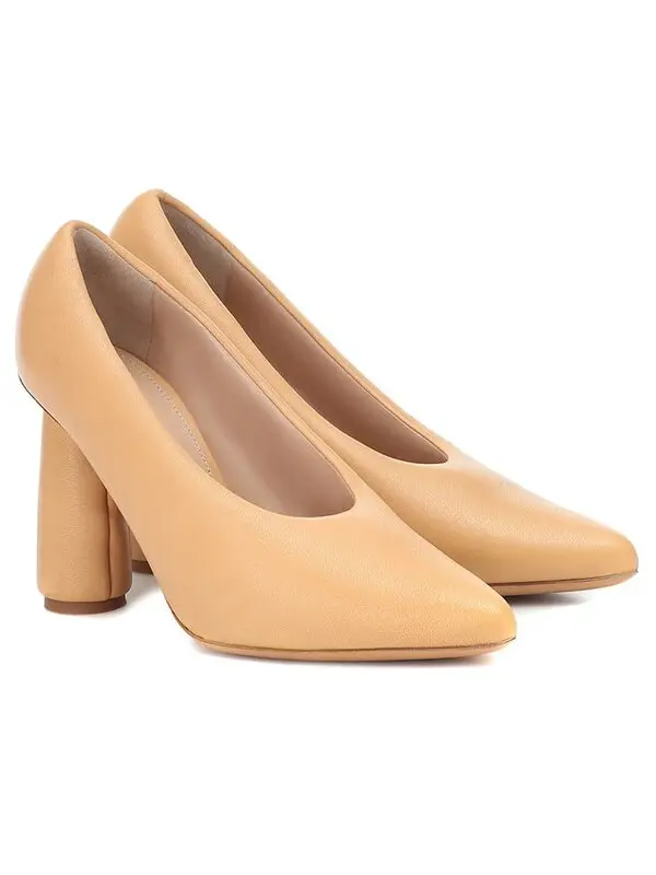 Jacquemus Les Chaussures Jacques Pumps