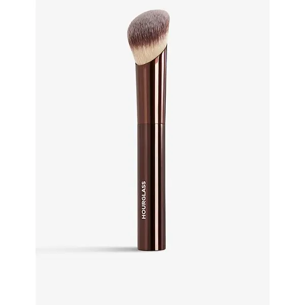 HOURGLASS Ambient Soft Glow Foundation Brush - One-color