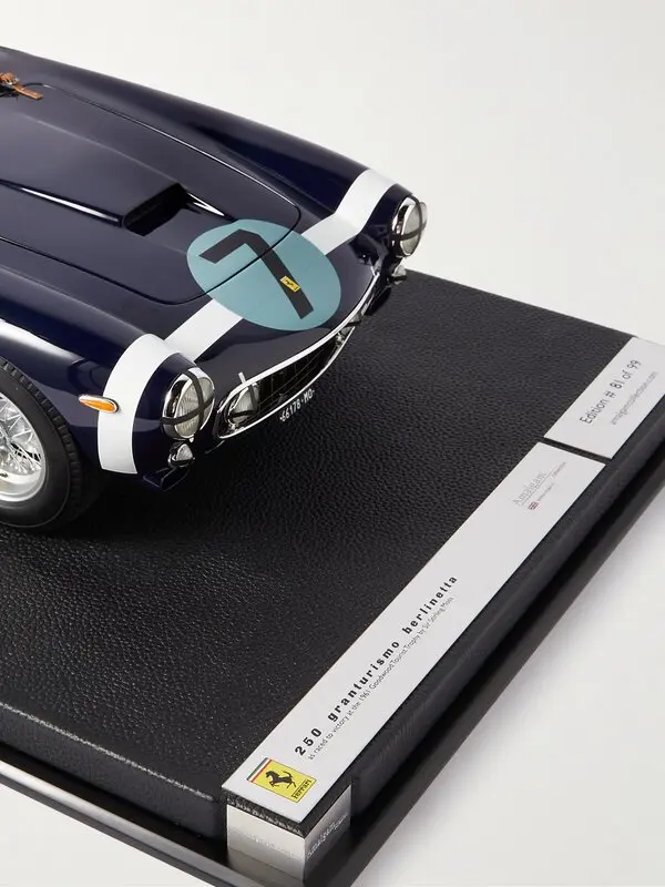 AMALGAM COLLECTION Ferrari 250 Gt Berlinetta Limited Edition 1:8 Model Car