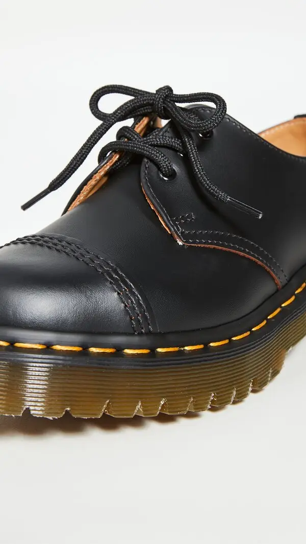 Dr. Martens 1461 Bex 3 Eye Toe Cap Oxford