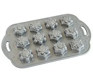 NORDICWARE Frosty Flakes Pan & Sugar Duster Se T