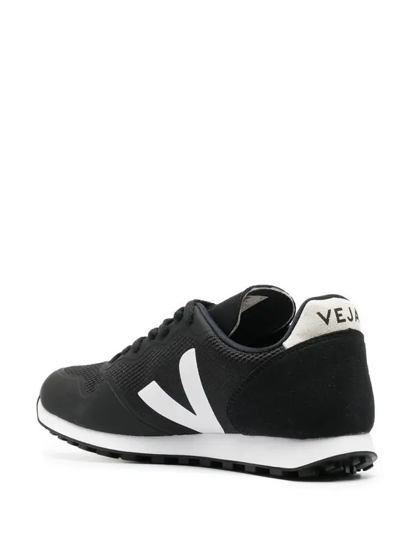 VEJA Panelled Low-top Sneakers - Black
