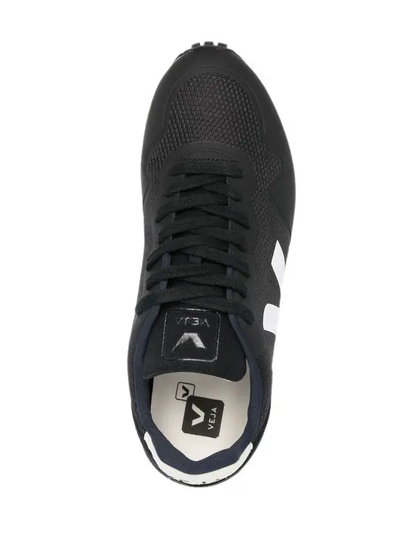 VEJA Panelled Low-top Sneakers - Black