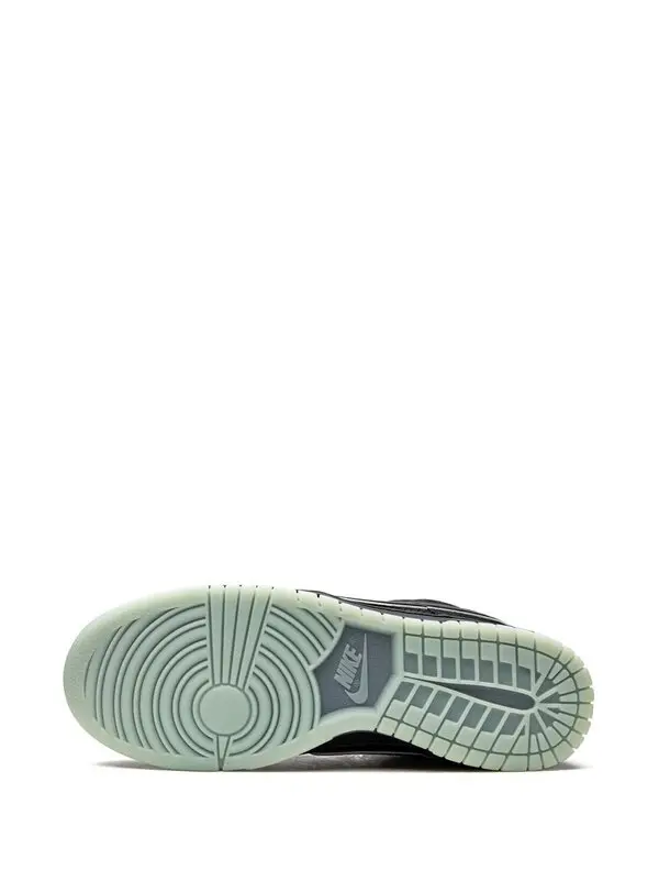 Nike X Lpl League Of Legends Dunk Low Retro Sneakers - Black