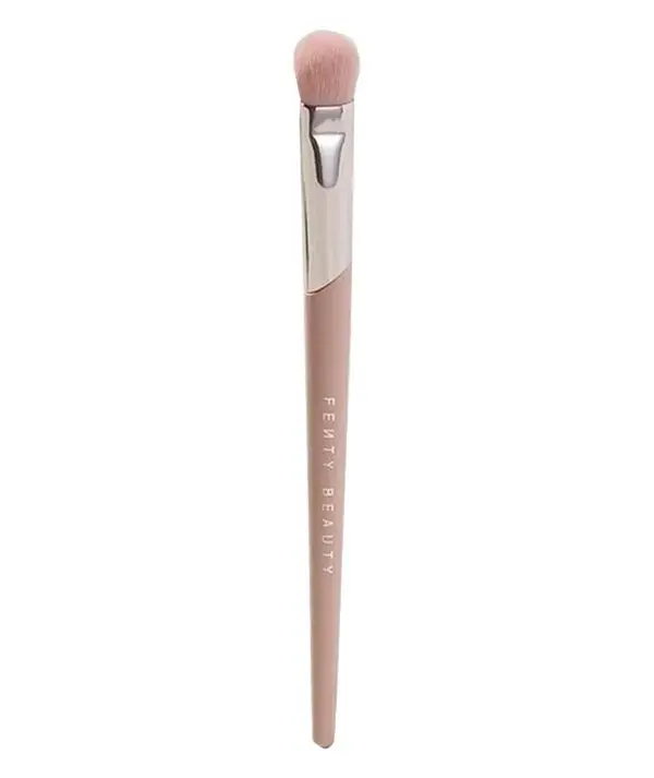 FENTY BEAUTY Plush Eyeshadow Brush 240