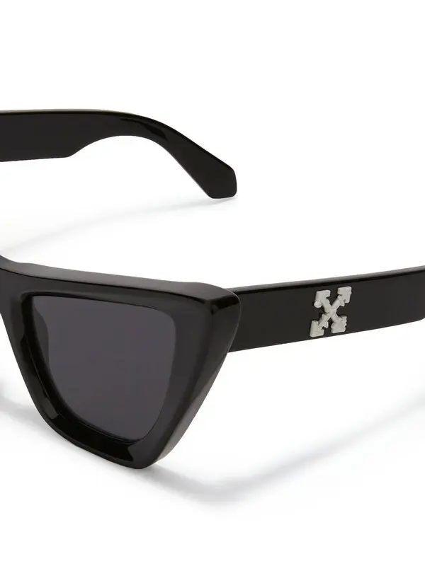 Off-White Cat-eye Sunglasses - Grey