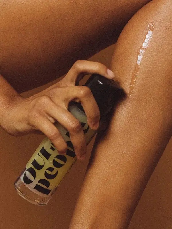 OUI THE PEOPLE Sugarcoat Shave Gel To Milk