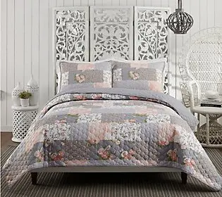 MODERN HEIRLOOM La Flor King Quilt Set - One-color