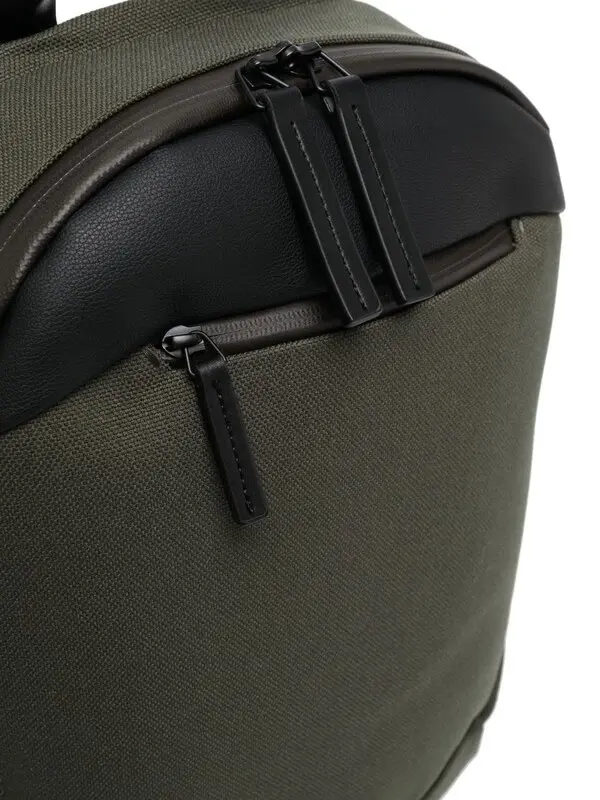 TROUBADOUR Apex Compact Backpack