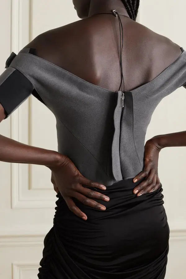 16Arlington Alasia Cropped Off-the-shoulder Top
