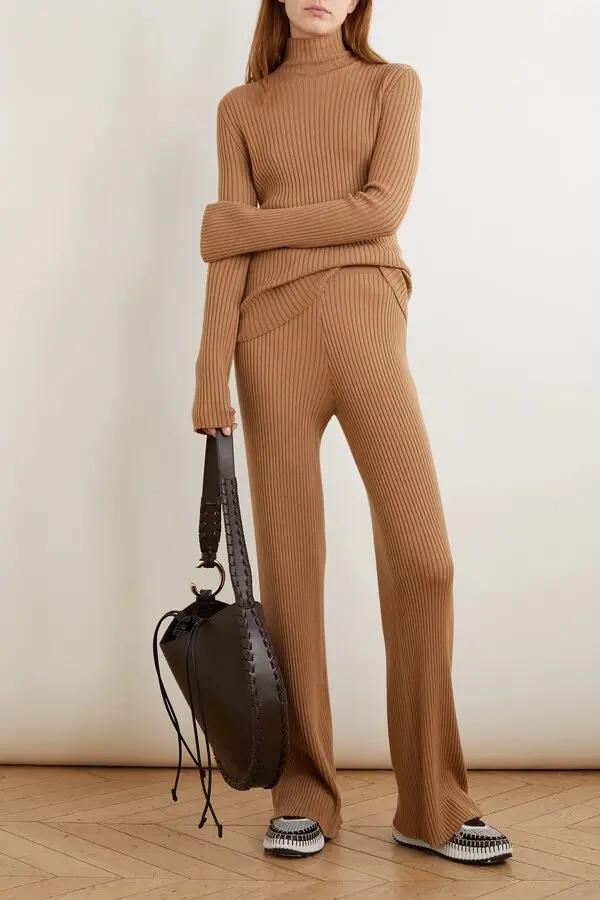 Chloé Ribbed Wool And Cashmere-blend Turtleneck Sweater