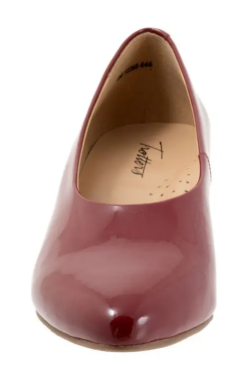 Trotters Kimber Kitten Heel Pump - Sangria Patent