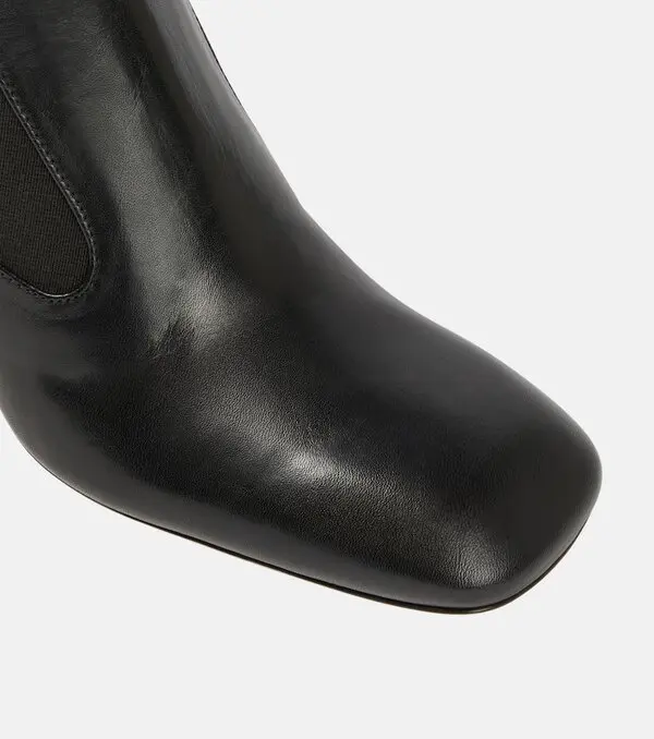 Victoria Beckham Elsie Leather Chelsea Boots