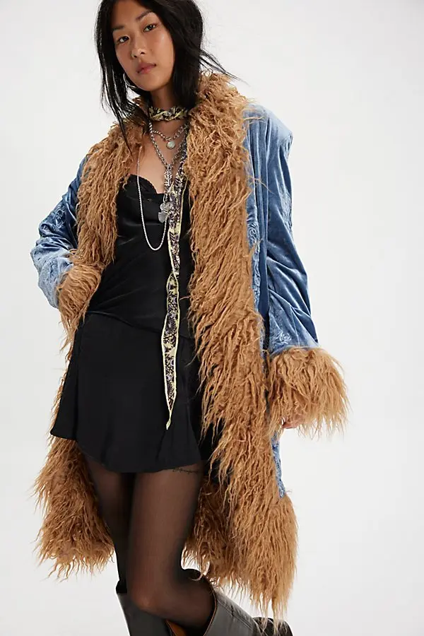UNDERSTATED LEATHER Printed Velvet Coat With Faux Fur Trim - Blue/tan