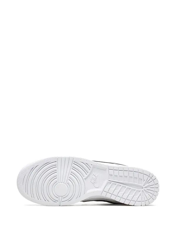 Nike Dunk Low Retro Sneakers - White