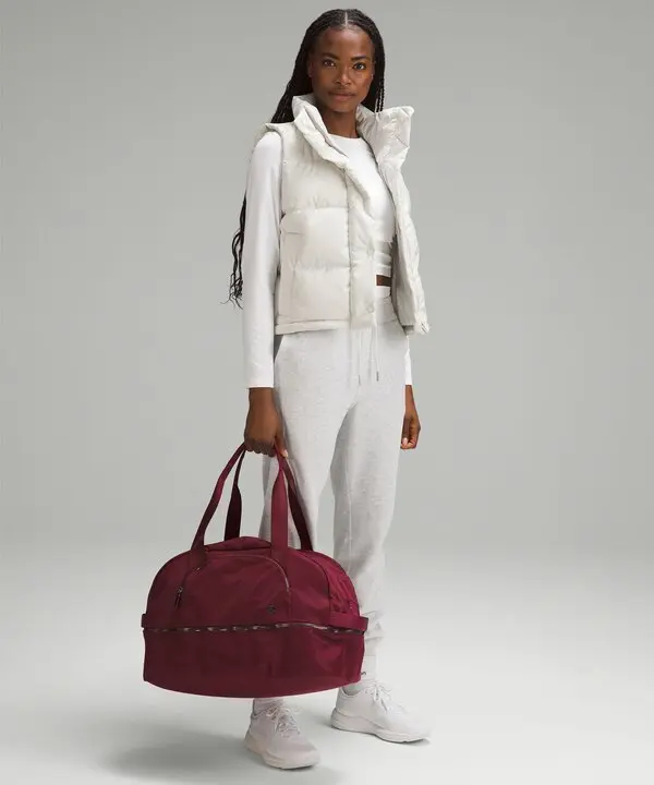 lululemon city adventurer bag Lululemon City Adventurer Duffle Bag - Wine Berry