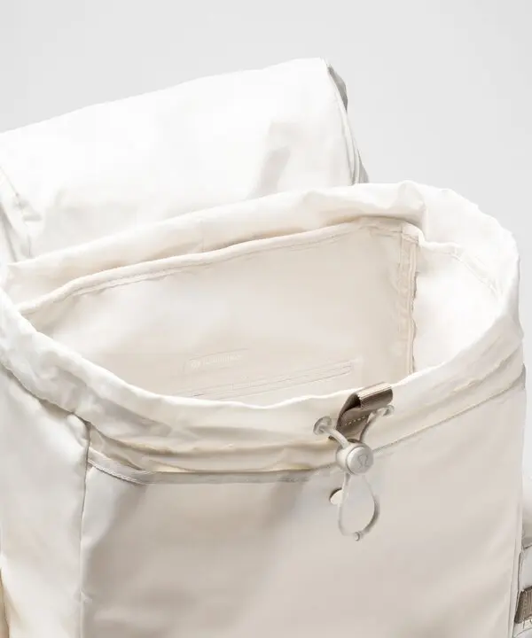Lululemon Wunderlust 25l Backpack - Light Ivory/wacky Khaki/gold