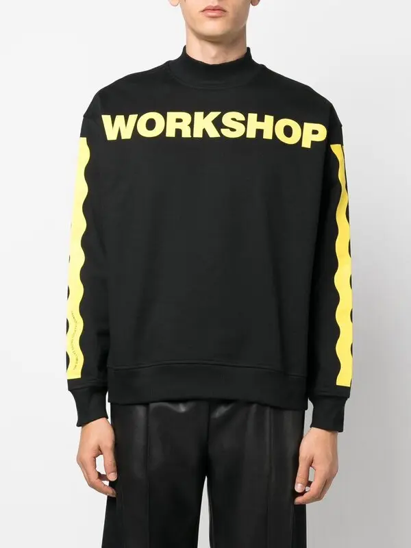 032C Graphic Print Long Sleeve Sweatshirt