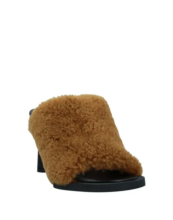 Jacquemus Shearling Sandals - Beige