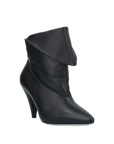 Givenchy Ankle Boots In Lambskin - Black