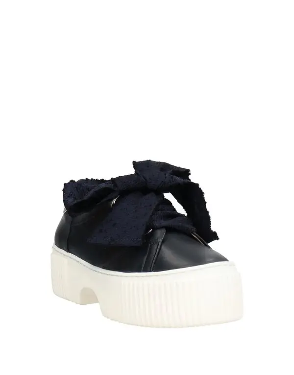 Agl Sneakers