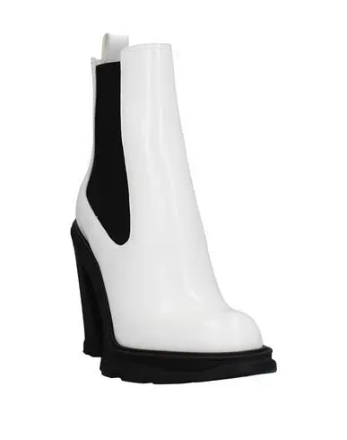 Alexander McQueen Leather Chelsea Boots