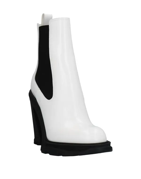 Alexander McQueen Leather Chelsea Boots