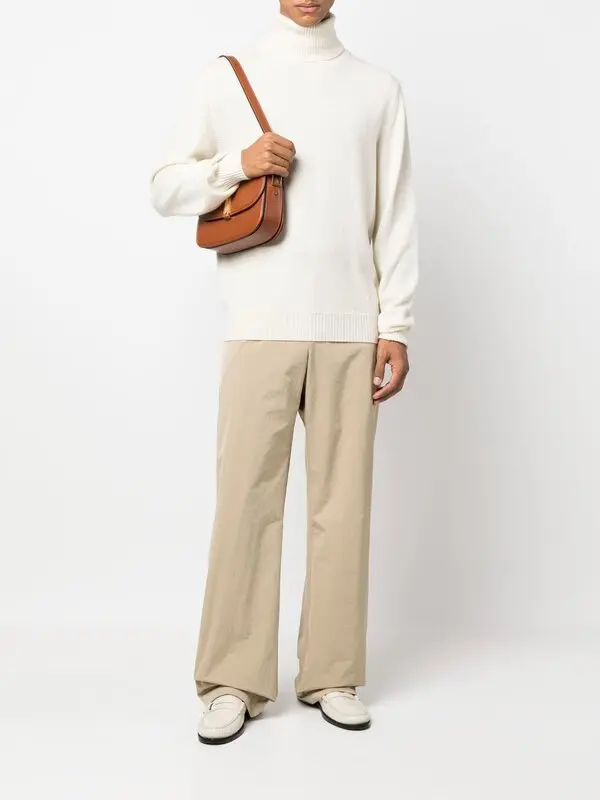 BARRIE Turtle Neck Cashmere Sweater - White