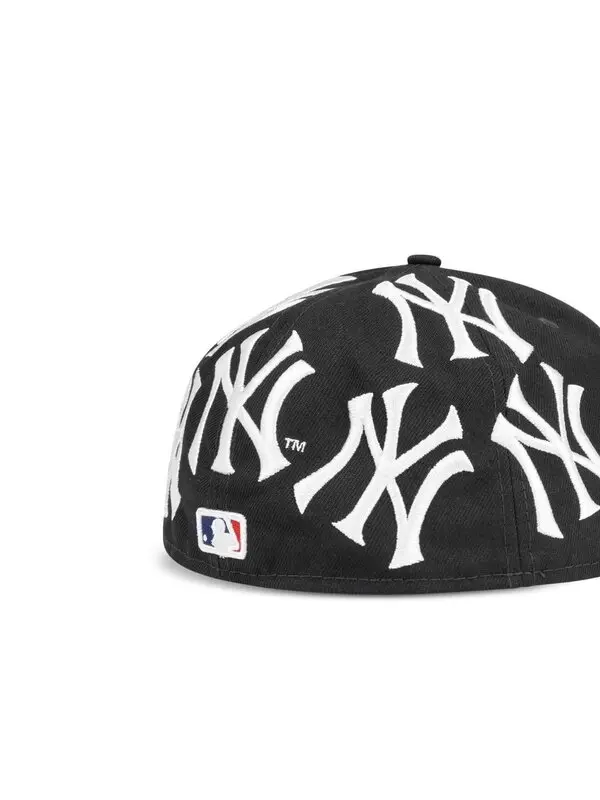 New Era X Supreme New York Yankees Cap - Black | Editorialist