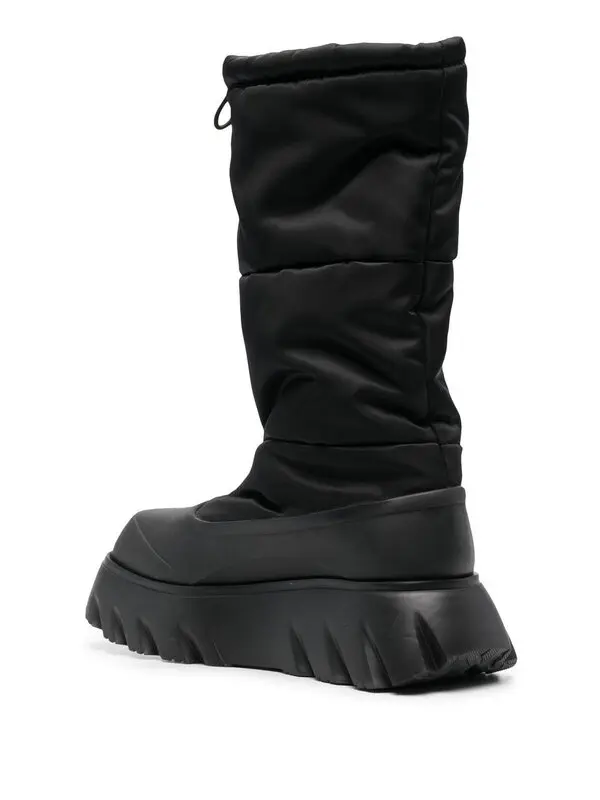 Moschino Padded Heart-patch Ankle Boots - Black