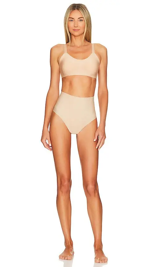 Commando Zone Smoothing Thong In Nude - Beige