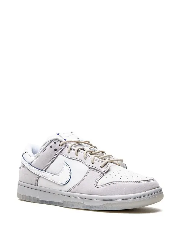 Nike Dunk Low Sneakers