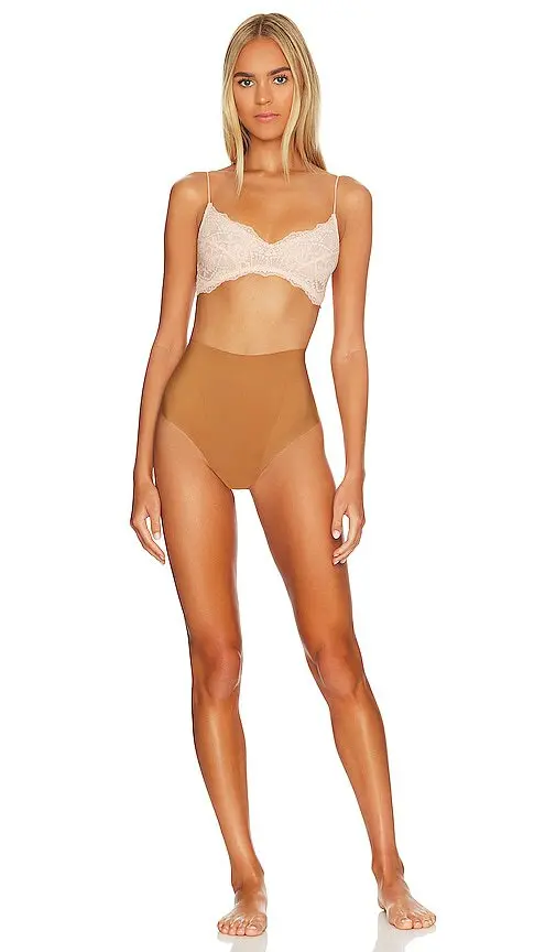 Commando Zone Smoothing Thong In Tan - Caramel