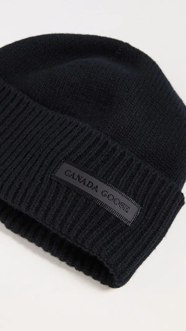 Canada Goose Small Emblem Beanie - Black