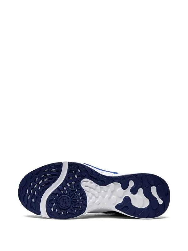 Nike Renew Retaliation 3 Sneakers