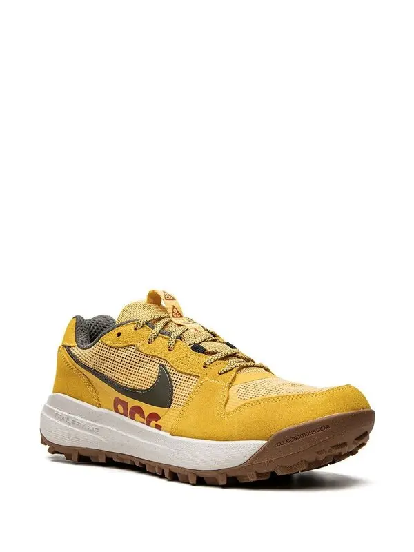 Nike Lowcate Solar Flare Sneakers