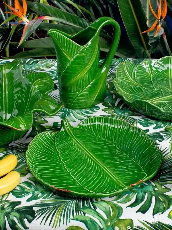 BORDALLO PINHEIRO Banana Madeira Glazed Tray