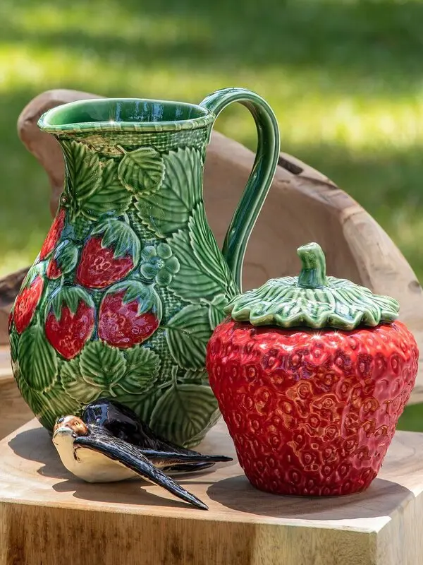 BORDALLO PINHEIRO Morango Strawberry Print Pitcher
