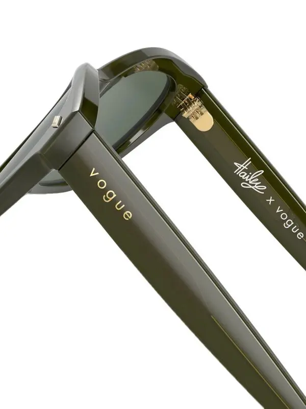 VOGUE EYEWEAR Logo Sunglasses