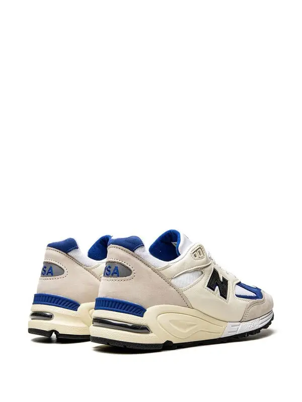 NEW BALANCE 990 V2 Sneakers - White